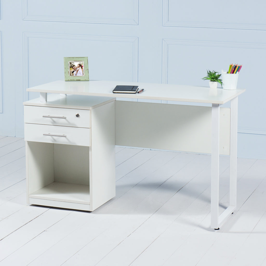 Review Office Desk in White – Hex